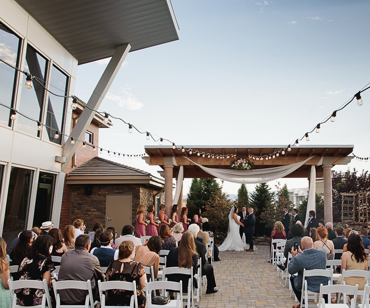 Ashley Ridge: Your Serene Romantic Wedding Haven