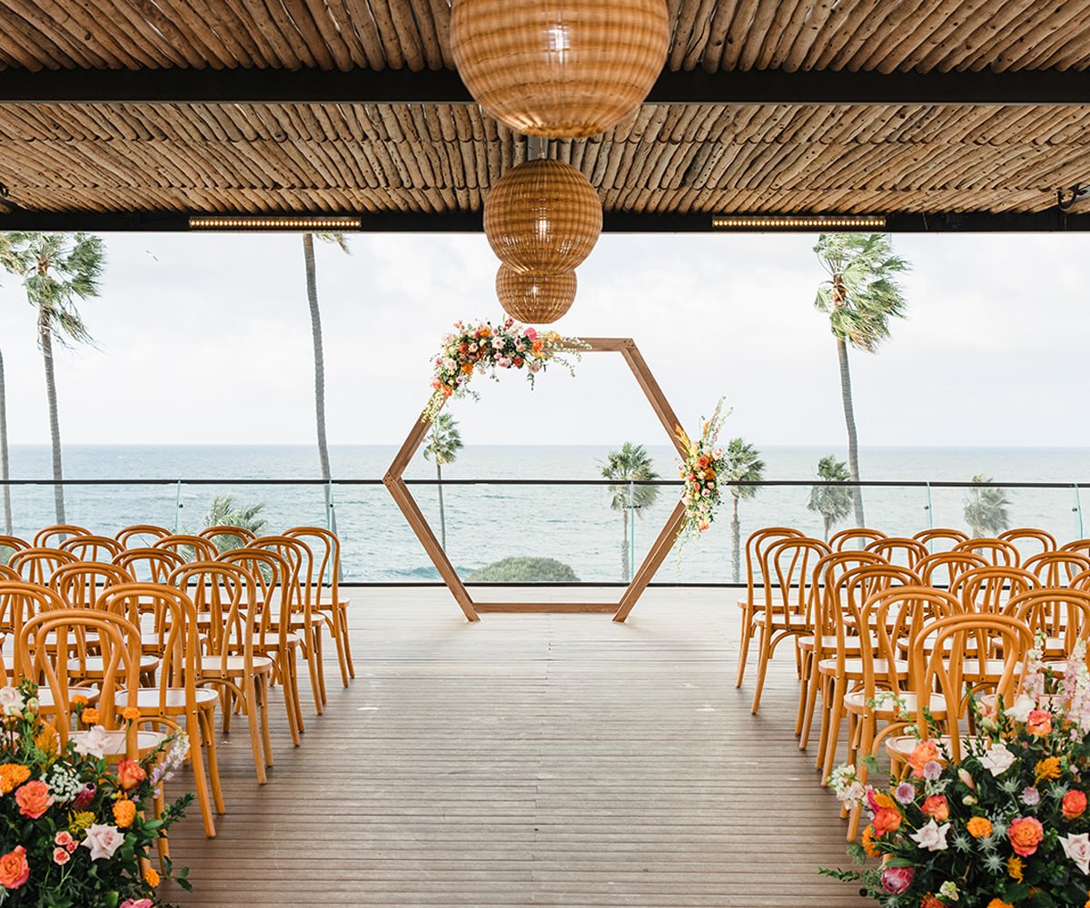 La Jolla Cove Rooftop: Sky-High I Dos with Ocean Views | Chic Wedding Venue