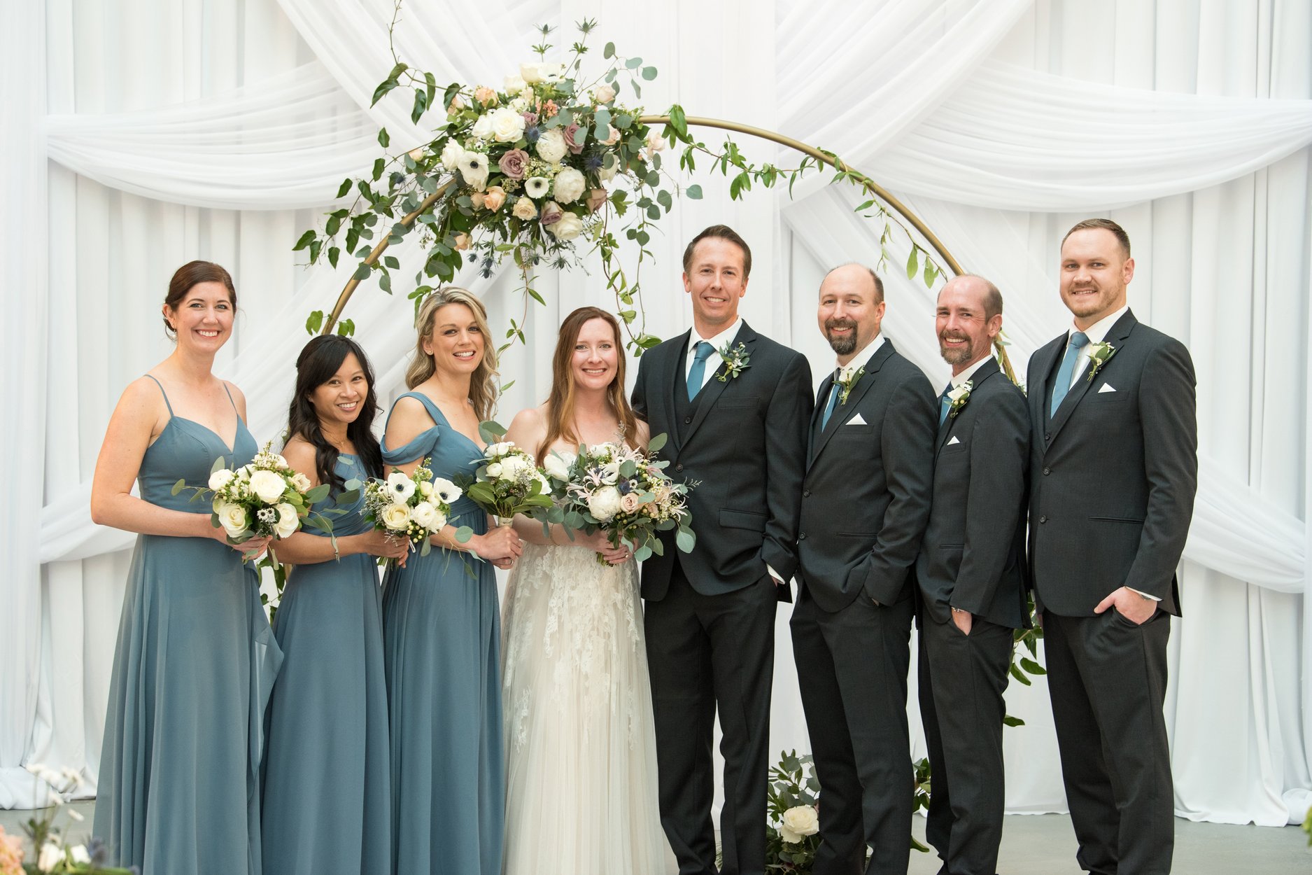 16 Fun Wedding Party Photo Ideas