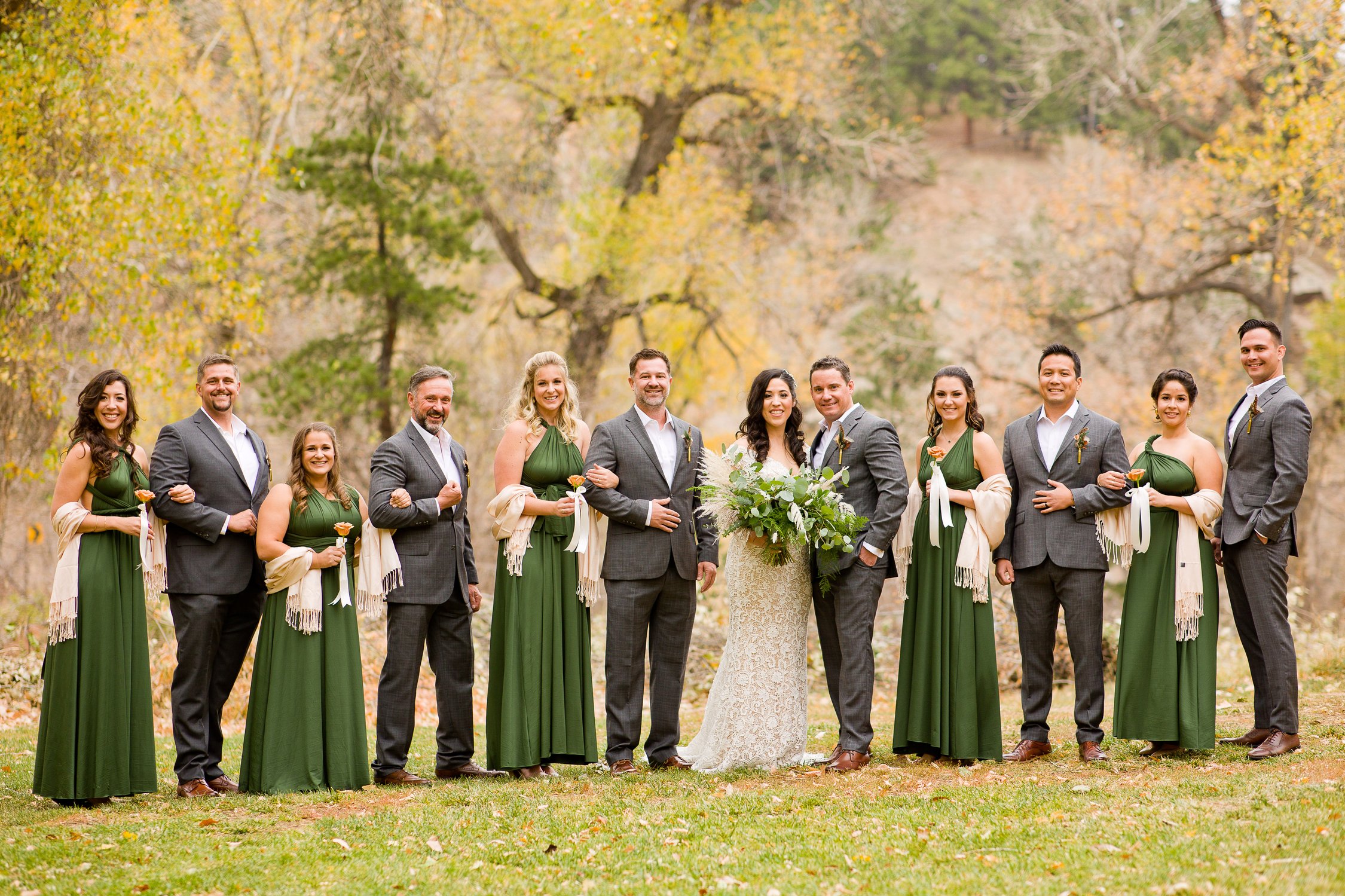 16 Fun Wedding Party Photo Ideas