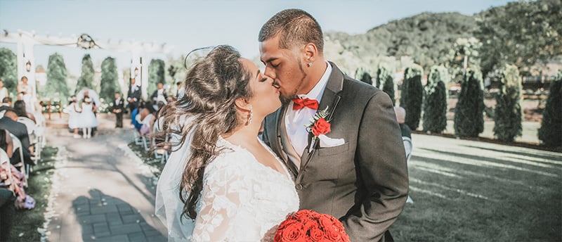 Football Legend Jerry Rice Crashes a Boulder Ridge Wedding