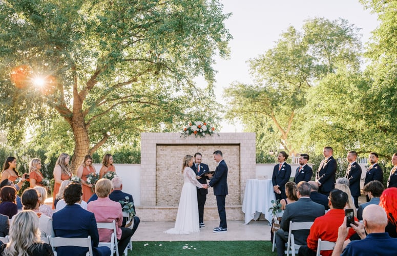 Love in Arizona Sun: Kelli & James' Fall Wedding at Lindsay Grove