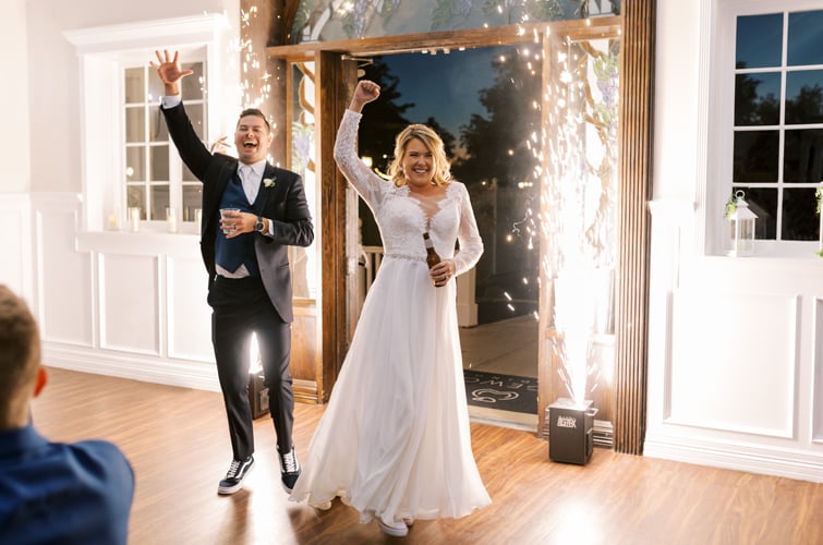 Love in Arizona Sun: Kelli & James' Fall Wedding at Lindsay Grove