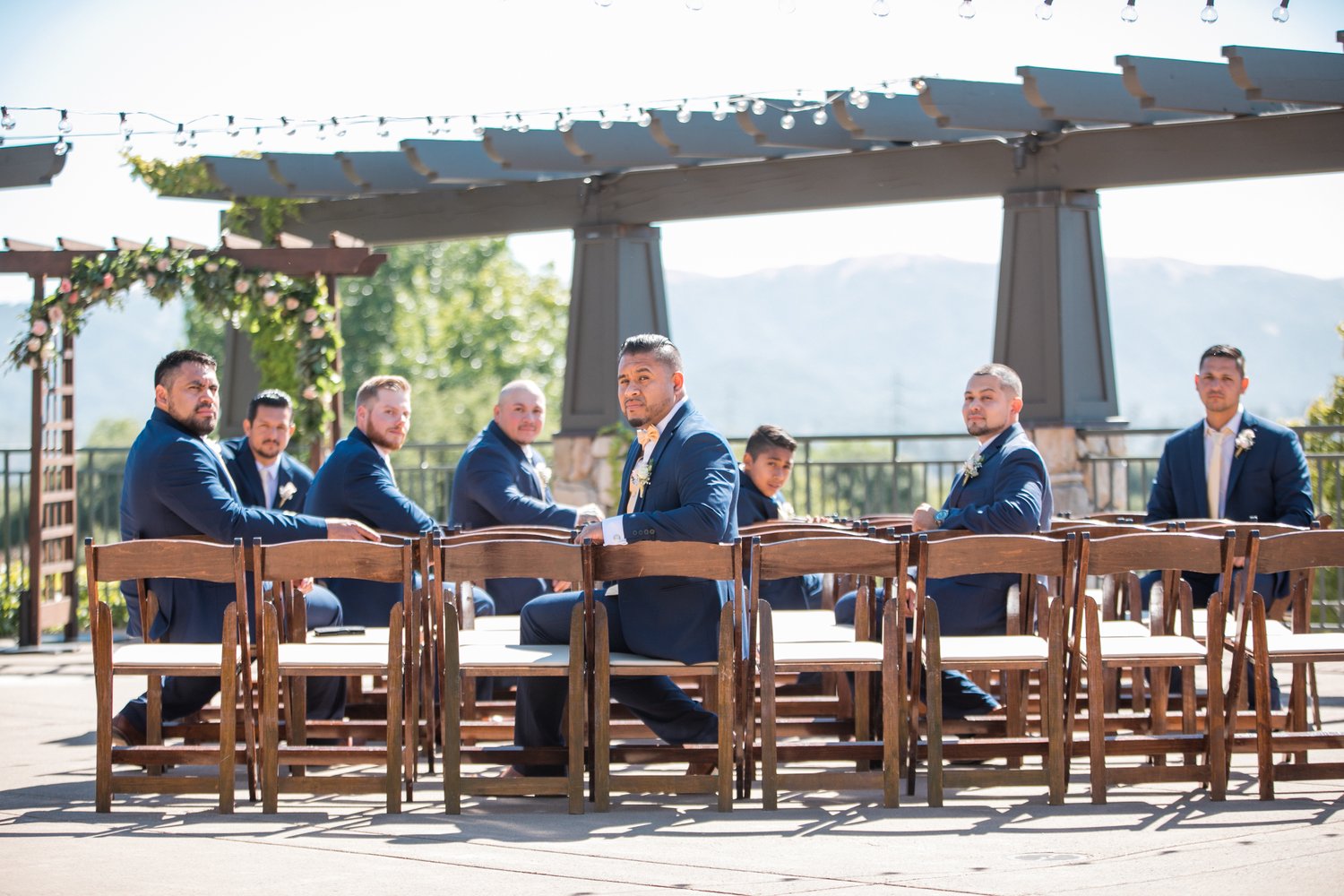 16 Fun Wedding Party Photo Ideas