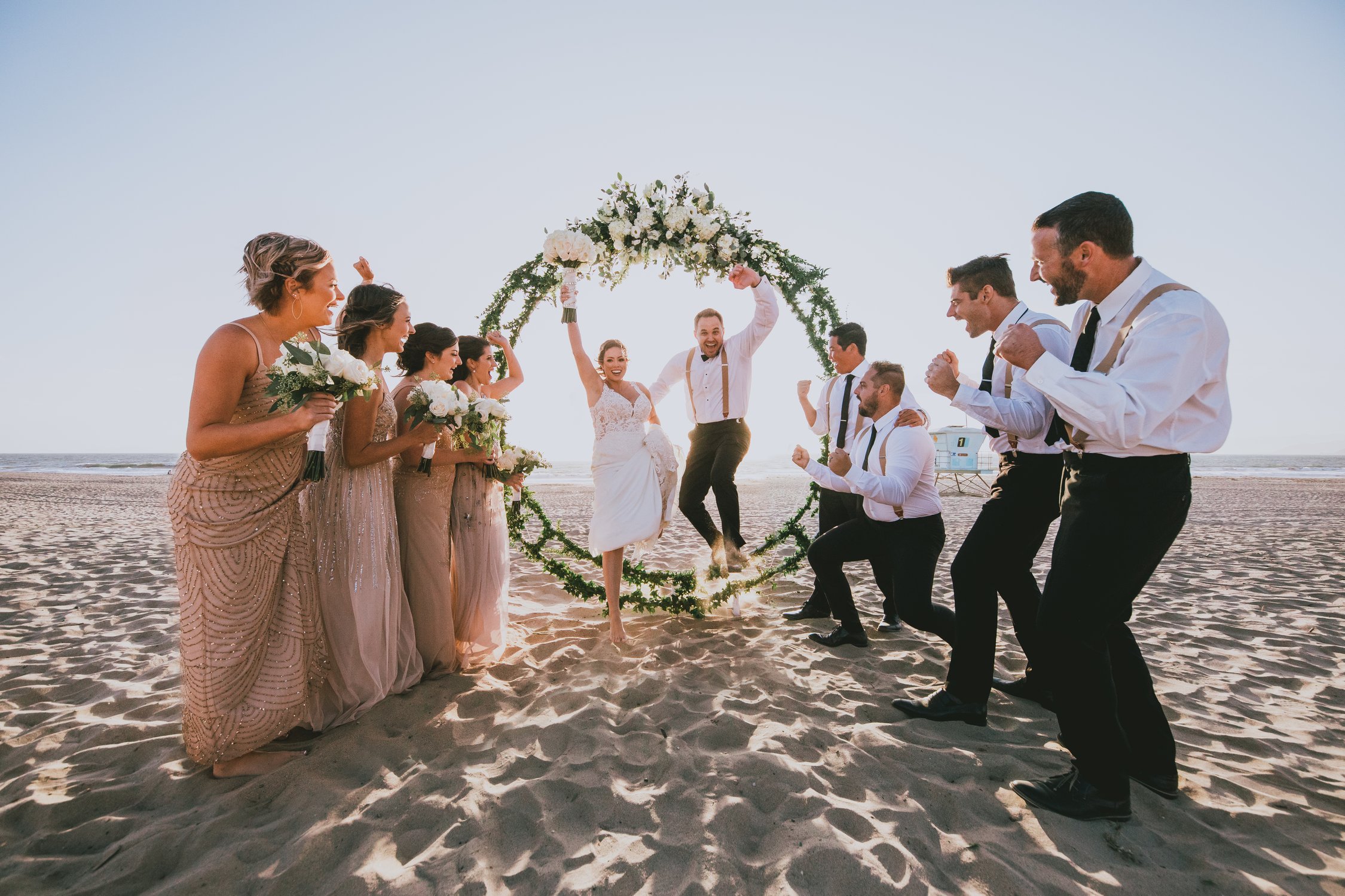 Exciting Wedding Party Group Picture Ideas