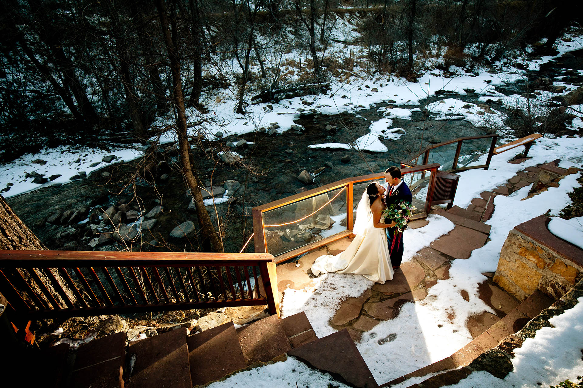 7 Advantages of Cool, Winter Weddings